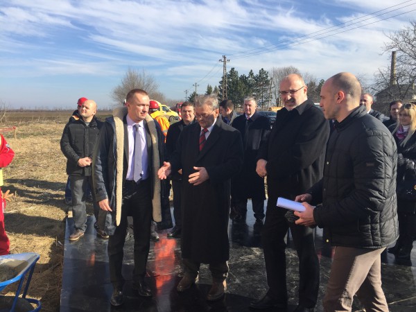 PAJTIĆ POSTAVIO KAMEN TEMELJAC ZA IZGRADNJU SKLADIŠTA BIOMASE U ... PAJTIĆ POSTAVIO KAMEN TEMELJAC ZA IZGRADNJU SKLADIŠTA BIOMASE U ...