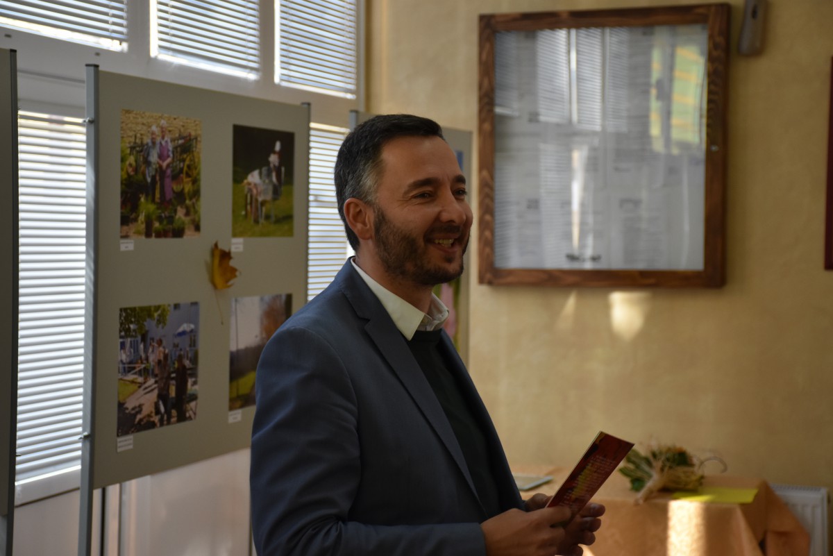 POKRAJINSKI SEKRETAR PREDRAG VULETIĆ SUTRA U APATINU- DOMU ZA STARE I ...