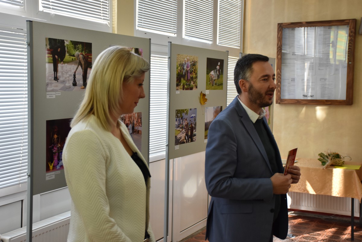 POKRAJINSKI SEKRETAR PREDRAG VULETIĆ SUTRA U APATINU- DOMU ZA STARE I ...