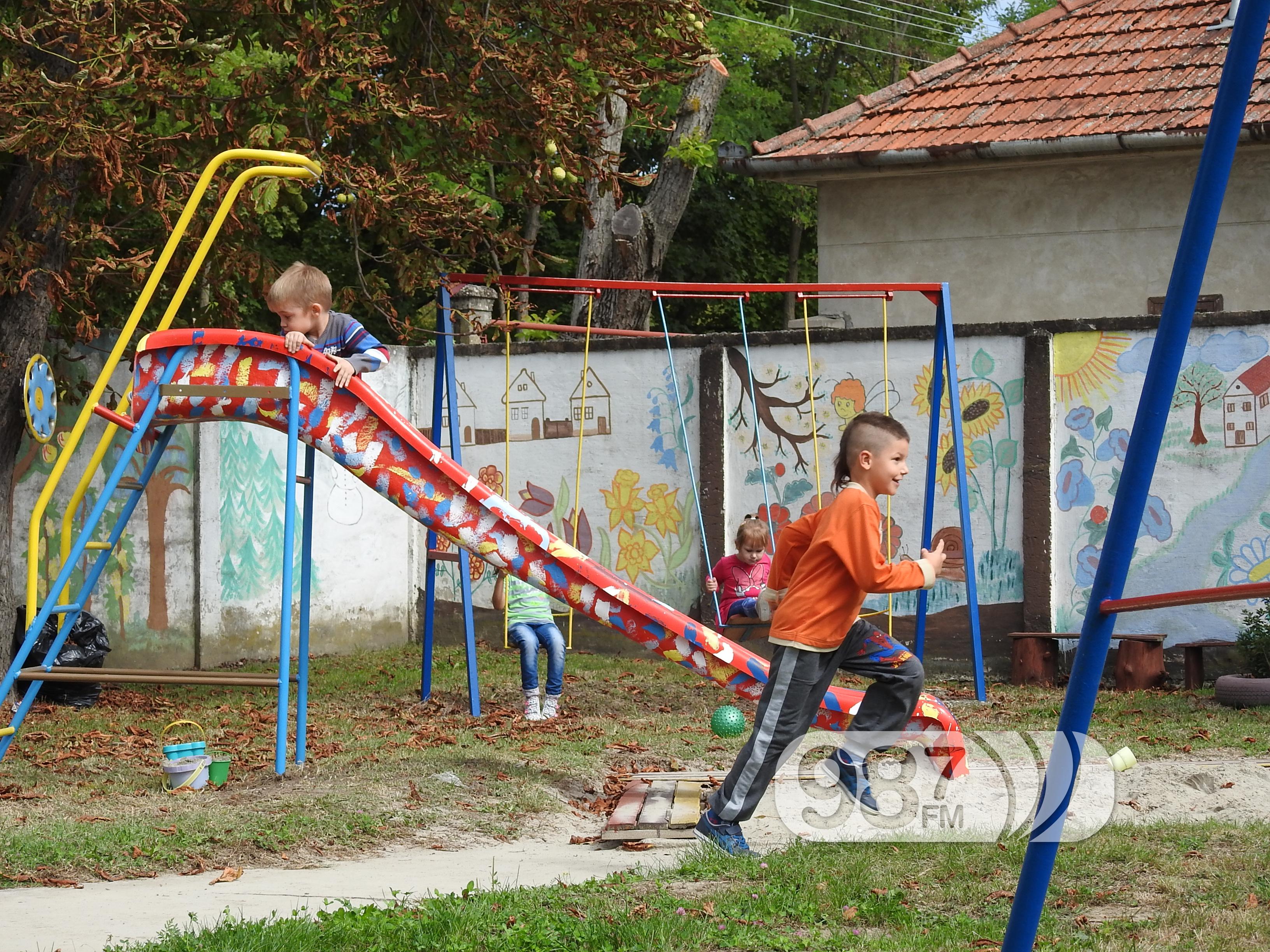DVORIŠTE VRTIĆA U SVILOJEVU DOBILO NOVI IZGLED - Radio Dunav