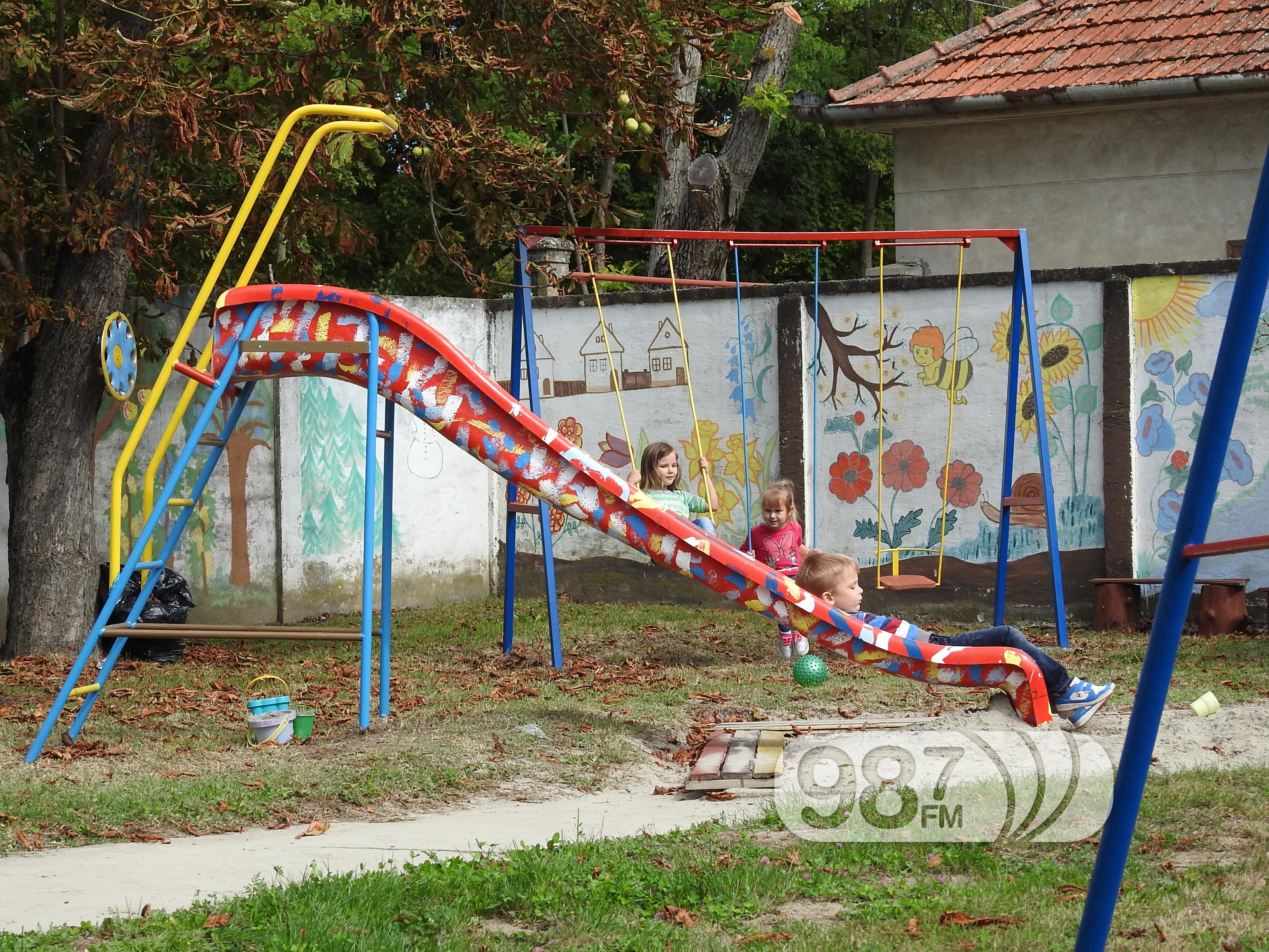 DVORIŠTE VRTIĆA U SVILOJEVU DOBILO NOVI IZGLED - Radio Dunav