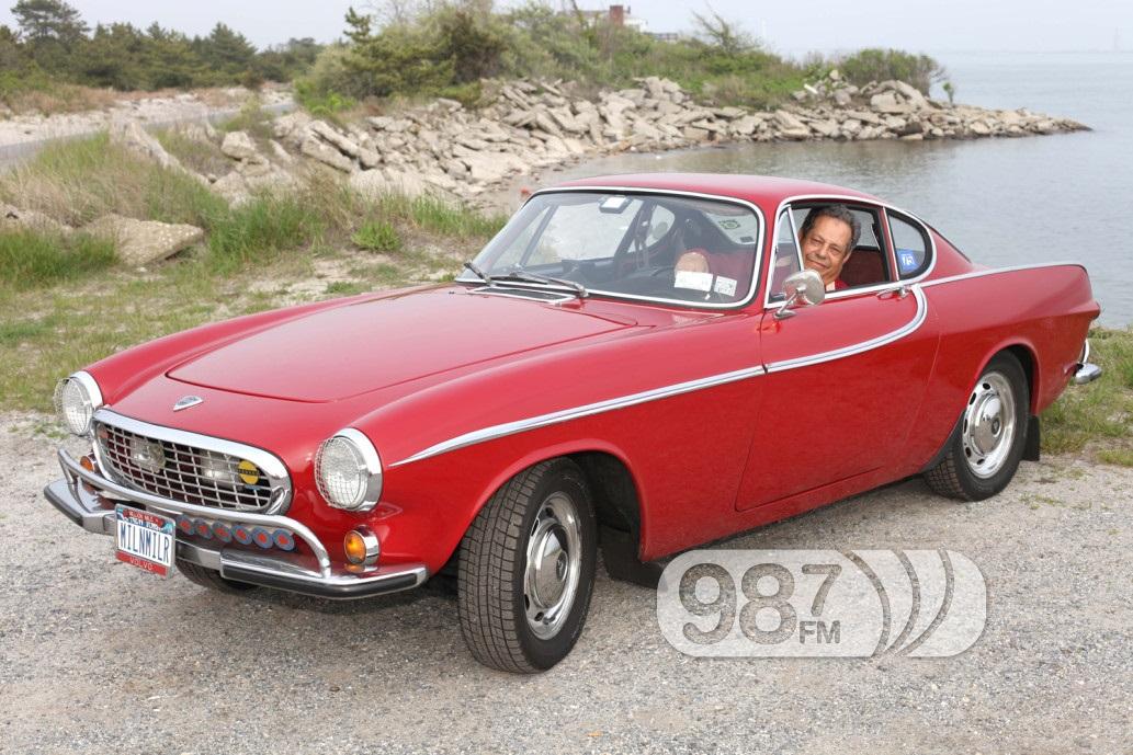 VOLVO P1800 SA PET MILIONA PREĐENIH KILOMETARA SVETSKI REKORDER - Radio ...